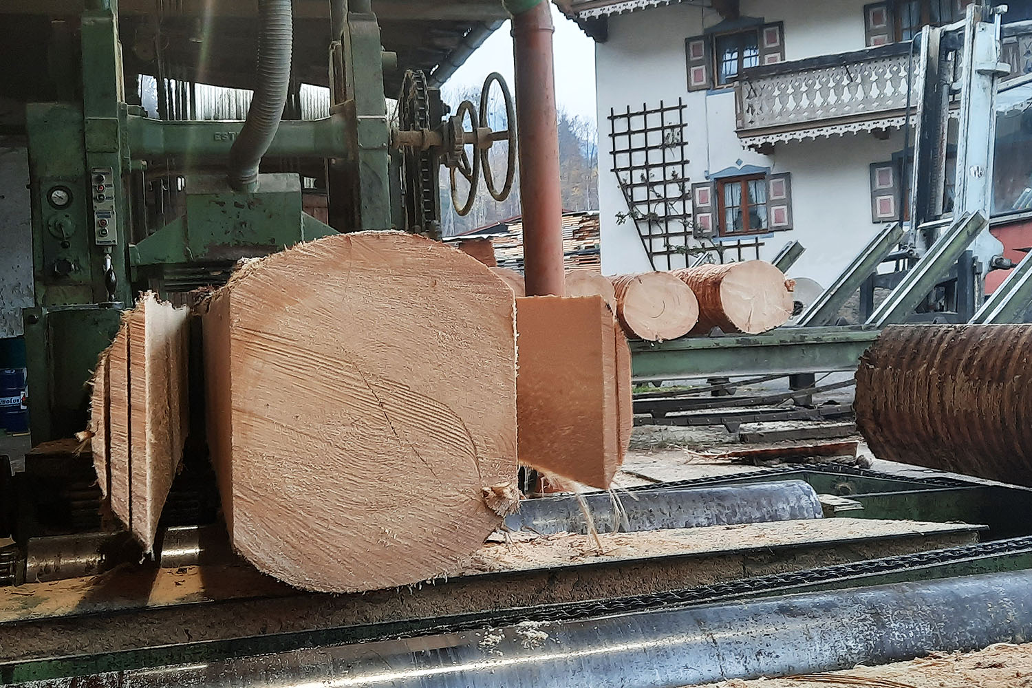 Mobile Säge für Holzeinschnitt - Sägewerk Josef Nagl